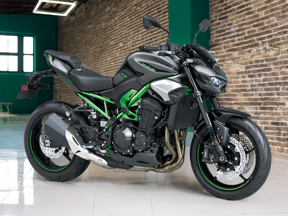 Kawasaki Z900 2025 Bike Price in Noida - On road & Ex showroom Price in ...