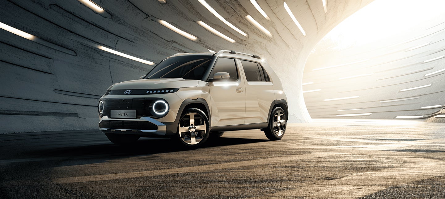 Hyundai Inster EV vs Mahindra Bolero Neo Plus Comparison of Price, Mileage, Specs & Colours